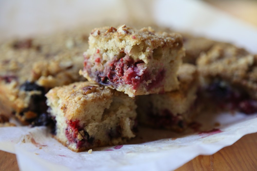 Brown Butter and Berry Tea Cake – akkis kitchen